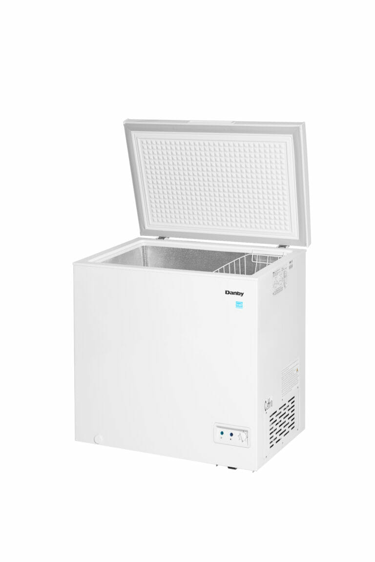 Danby 7.0 cu. ft. Square Model Chest Freezer in White - DCF070A5WDB ...