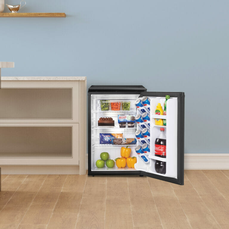 Danby 2.6 cu. ft. Compact Fridge in Black - DAR026A1BDD | Danby Canada