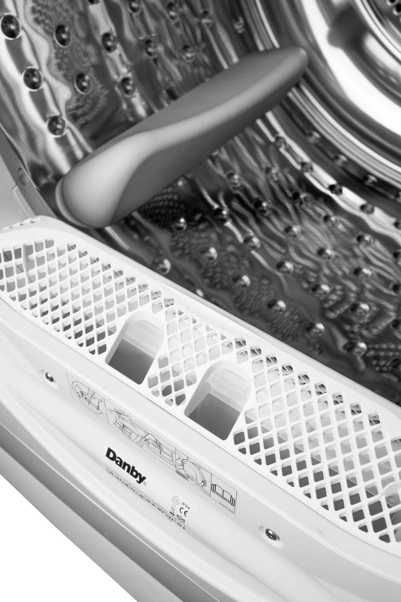 Danby 24-inch, 4.0 cu ft. Stackable Compact Condensing Sensor Dryer in ...