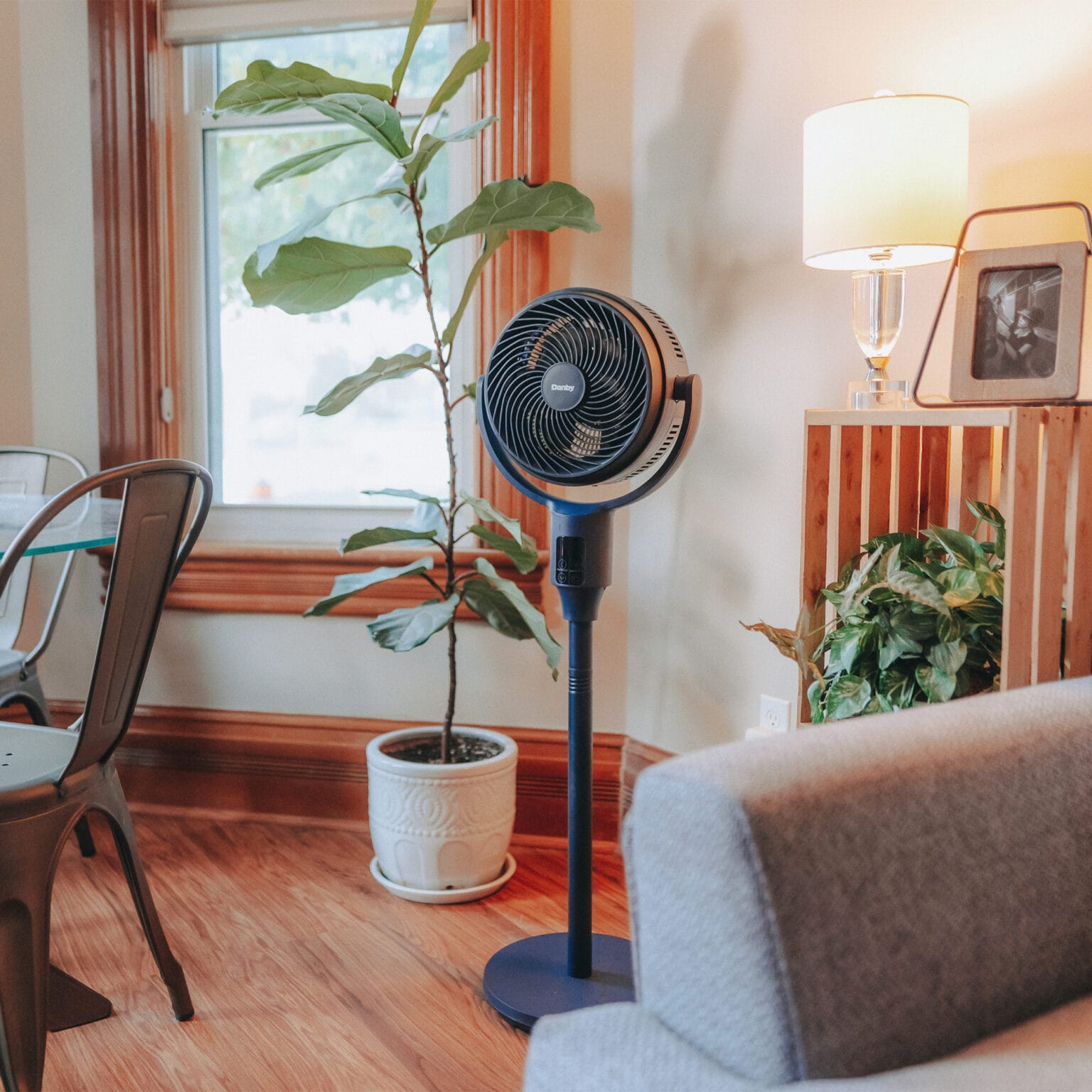 Danby 7 Inch 9-speed Ultra Quiet Air Circulator Fan with DC Motor in ...