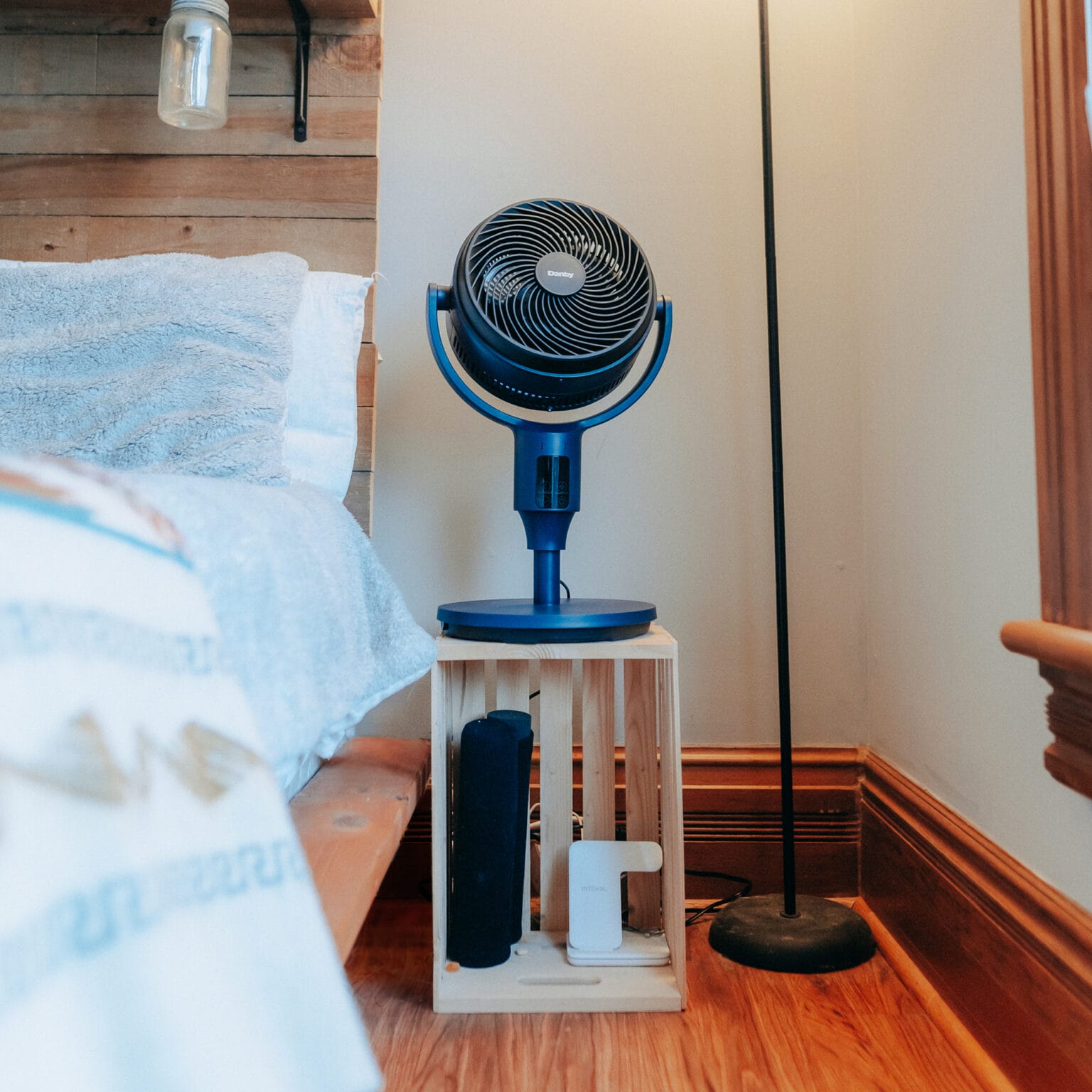 Danby 7 Inch 9-speed Ultra Quiet Air Circulator Fan with DC Motor in ...